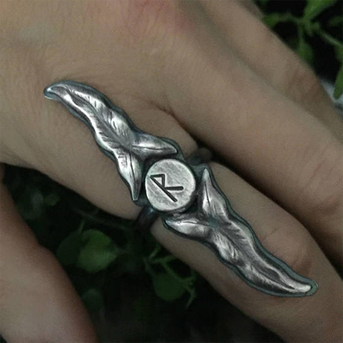 The Green Witch - Custom Rune Ring in Silver - The Wicked Griffin