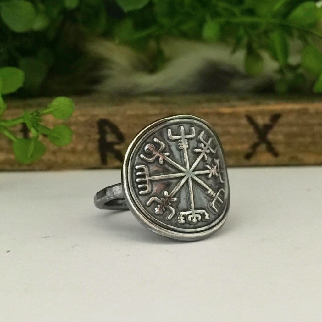 Vegvisir Ring - Silver Viking Compass - The Wicked Griffin
