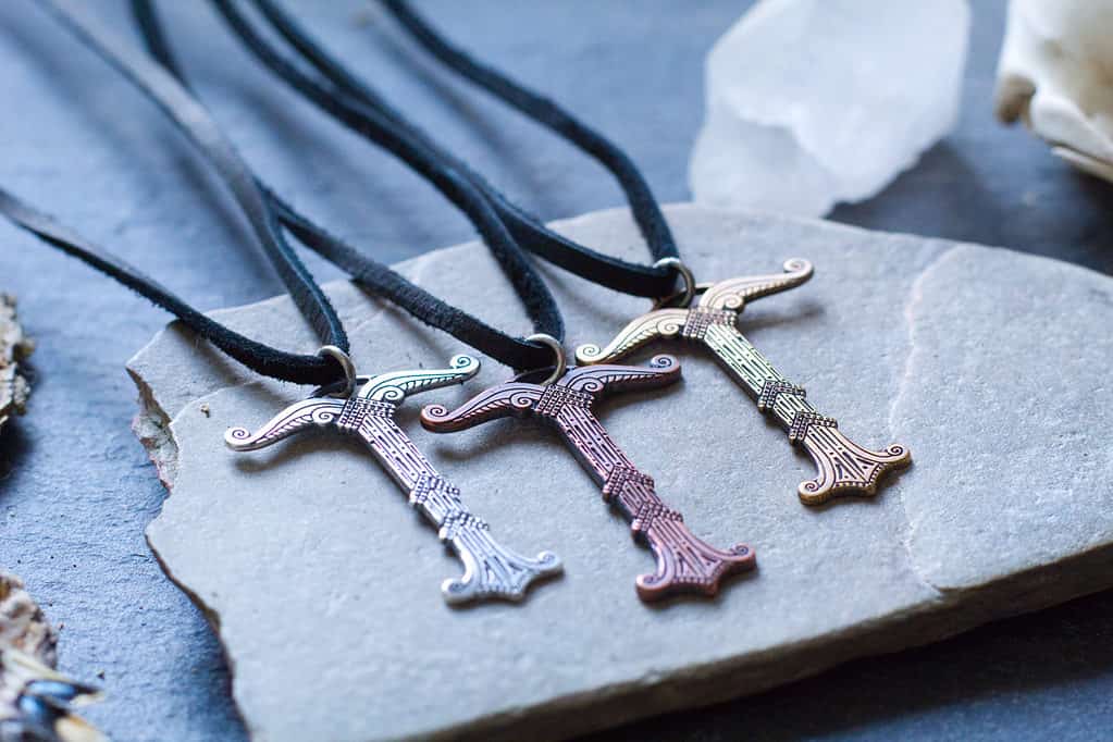 Irminsul Pendant - The Wicked Griffin